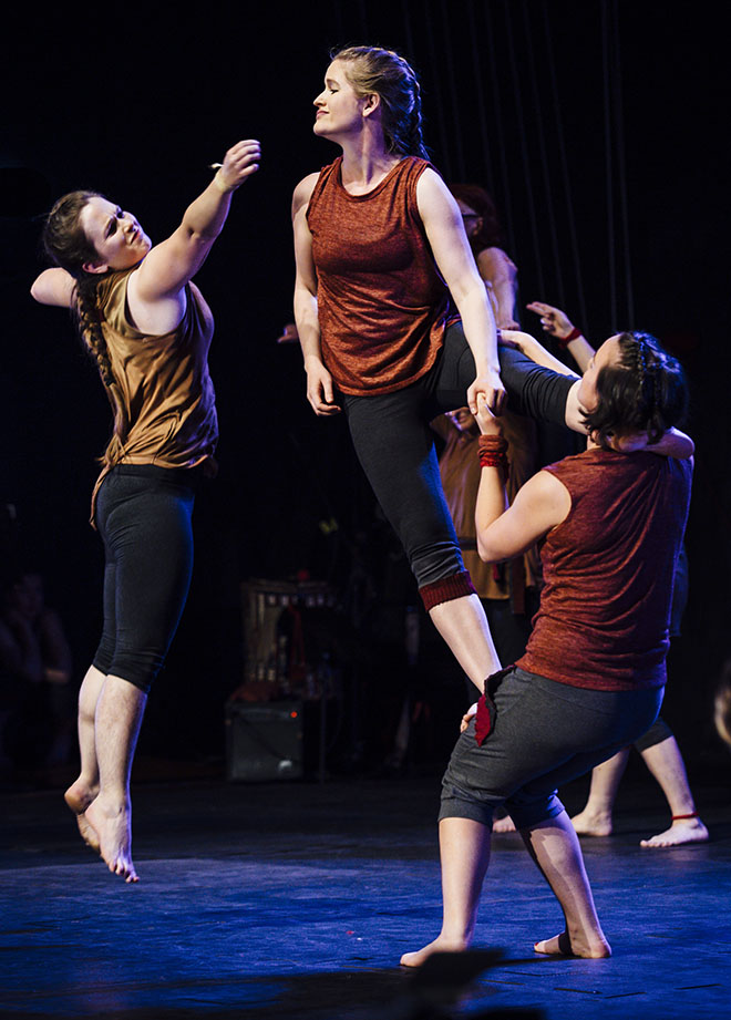 WOMEN'S CIRCUS WOWS WITH ONLINE SHOWS AND CLASSES - The Westsider