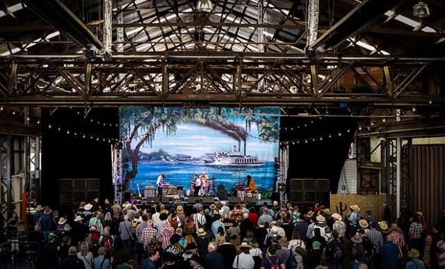 OUT ON THE WEEKEND BREAKS FREE THIS DECEMBER IN WILLIAMSTOWN - The ...