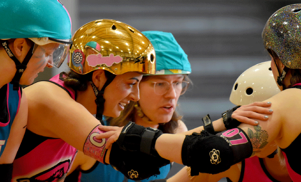 ROLLER DERBY IN THE WEST: GET YOUR SKATES ON! - The Westsider