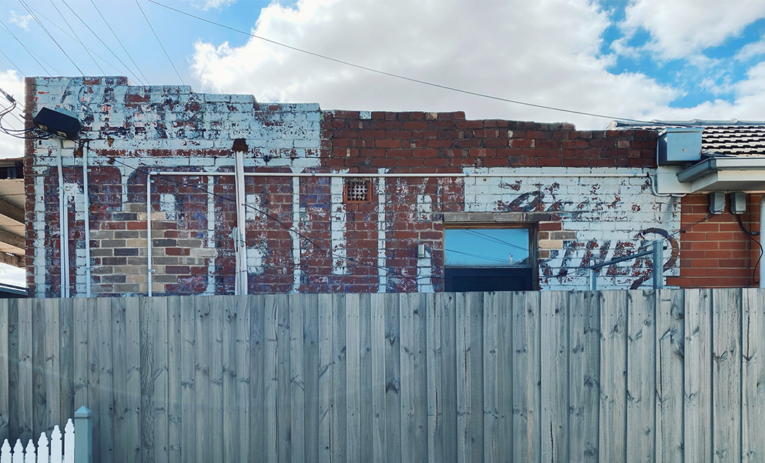 Robur Tea ad in Kingsville - The Westsider